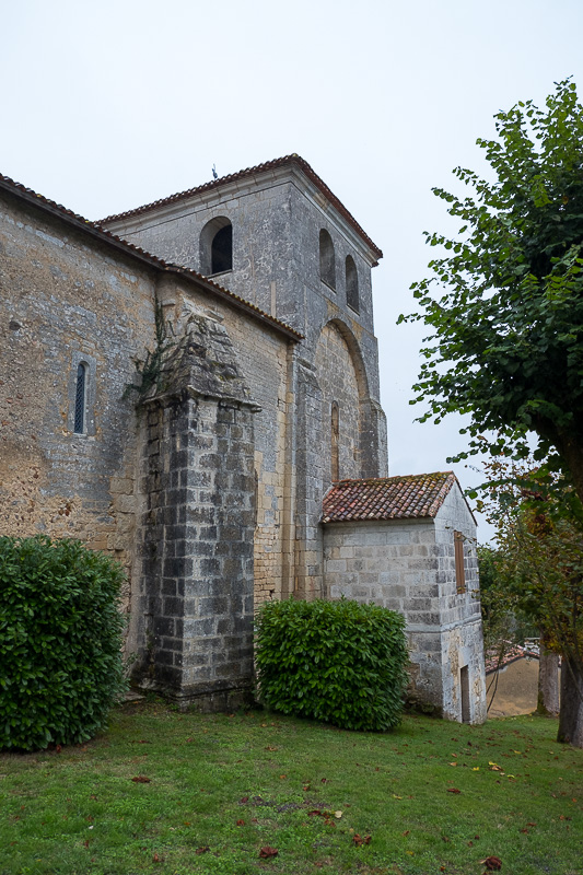 Rougnac et son église St Pierre en Charente